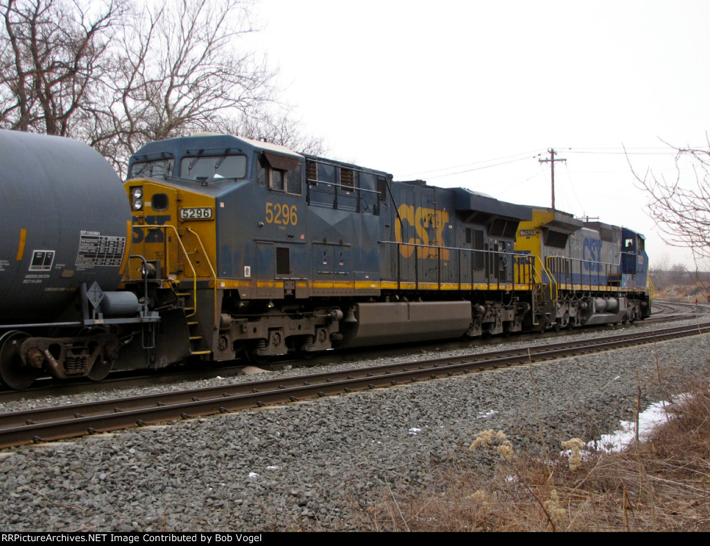 CSX 5296 and 7821